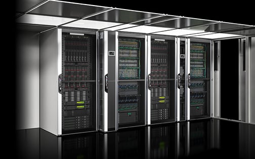 サーバーラックの種類と規格｜適切な選定ポイント